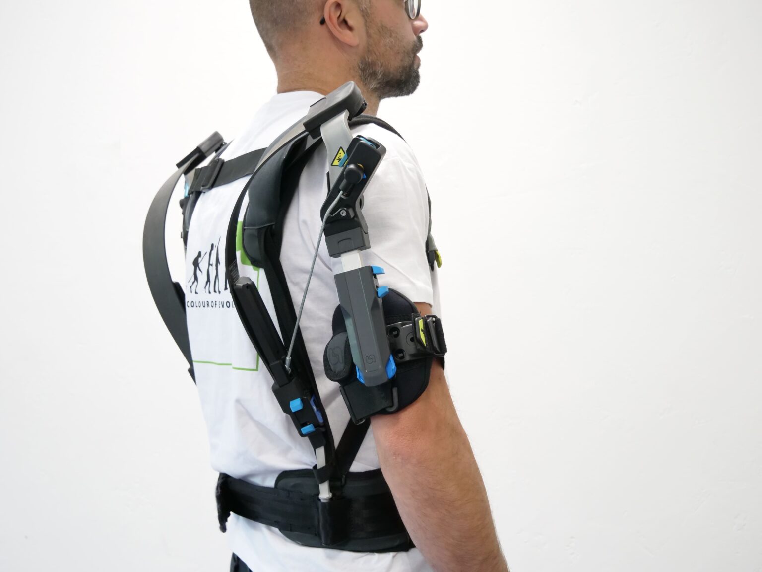 IP12 - exosquelette de manutention assistance bras en hauteur - GOBIO